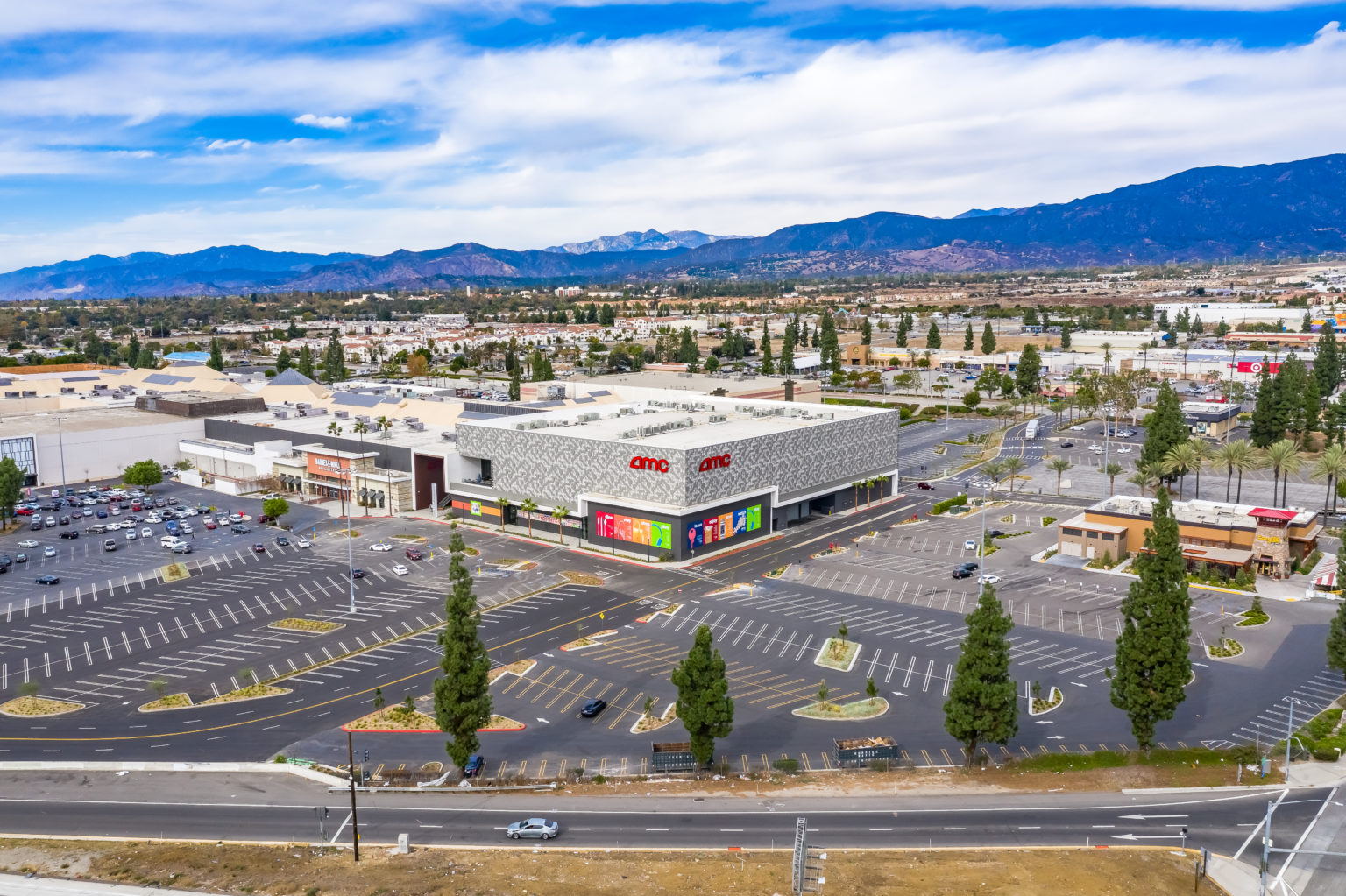 Montclair Place Entertainment Center and AMC Montclair Place 12 – Lyle ...